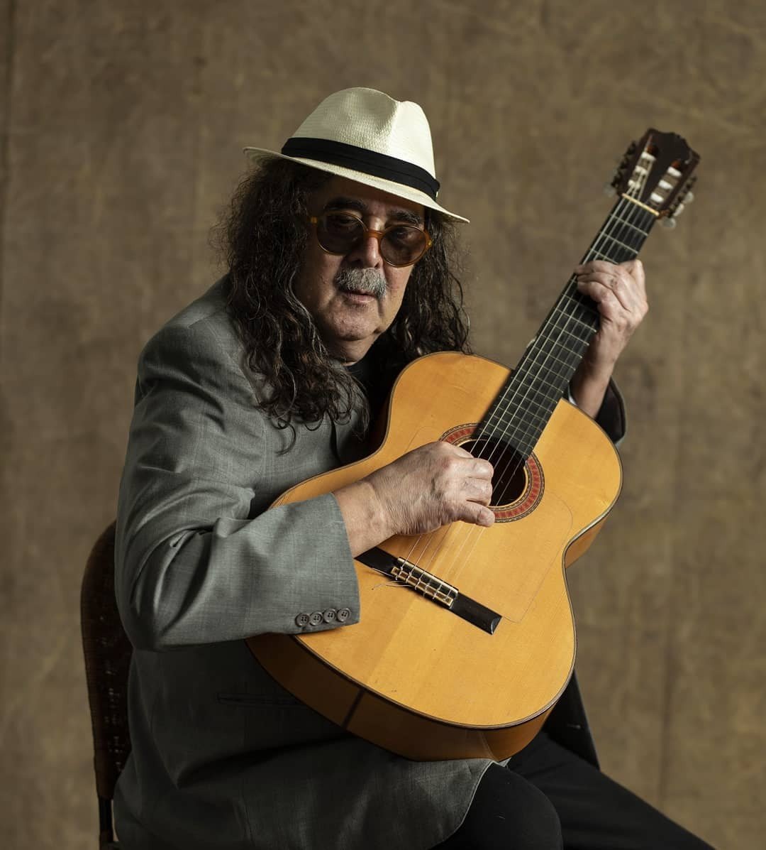 Músico e compositor Moraes Moreira, fundador dos Novos Baianos, morre ...